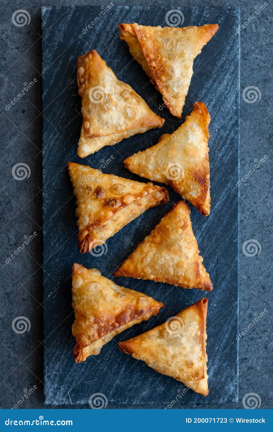 Fried Samosa (Samoosas stock image. Image of delicious - 200071723