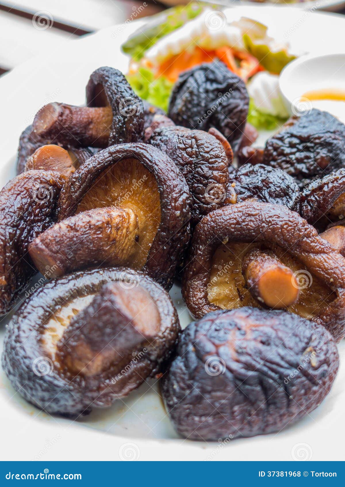 Fried shiitake mushrooms stock photo. Image of colorful - 37381968