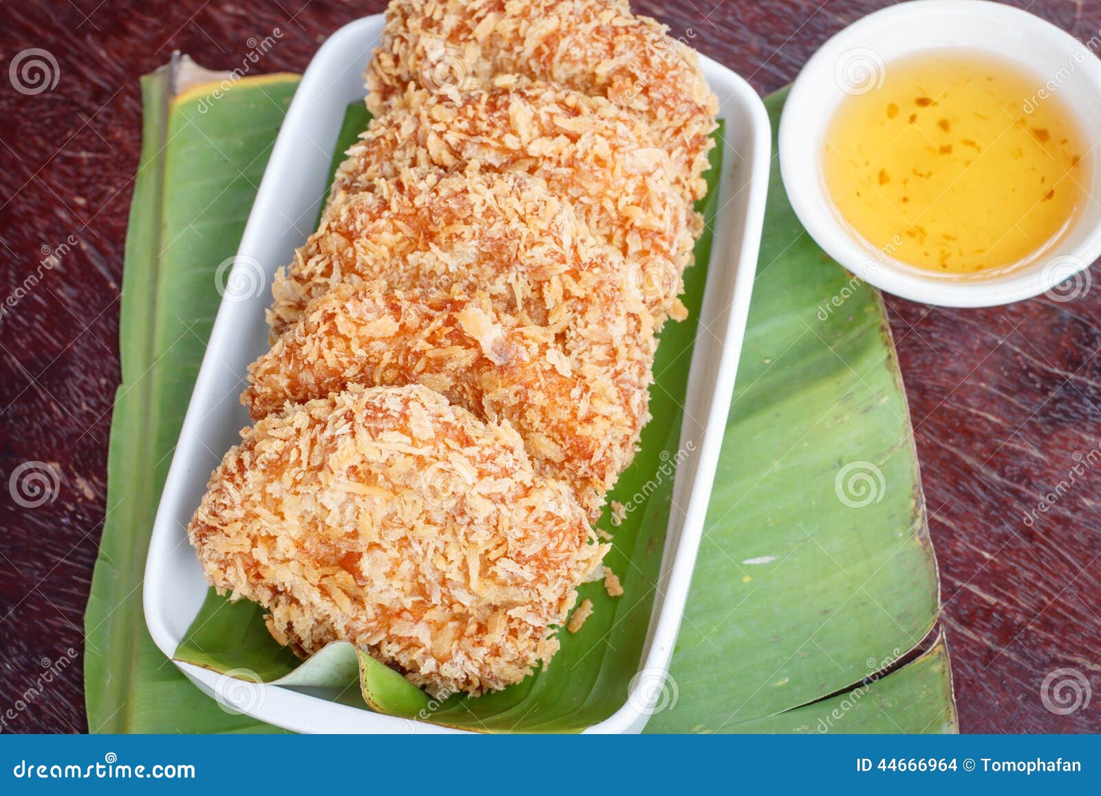 Fried Shrimp Cake (Tod Mun Kung) Foto de archivo - Imagen de plato ...