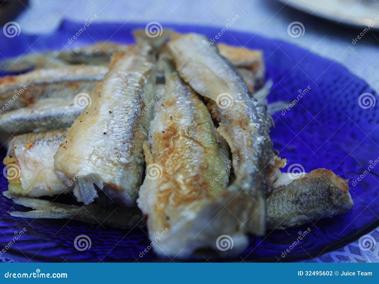 Fried small smelt fish stock photo. Image of catch, fish - 32495602