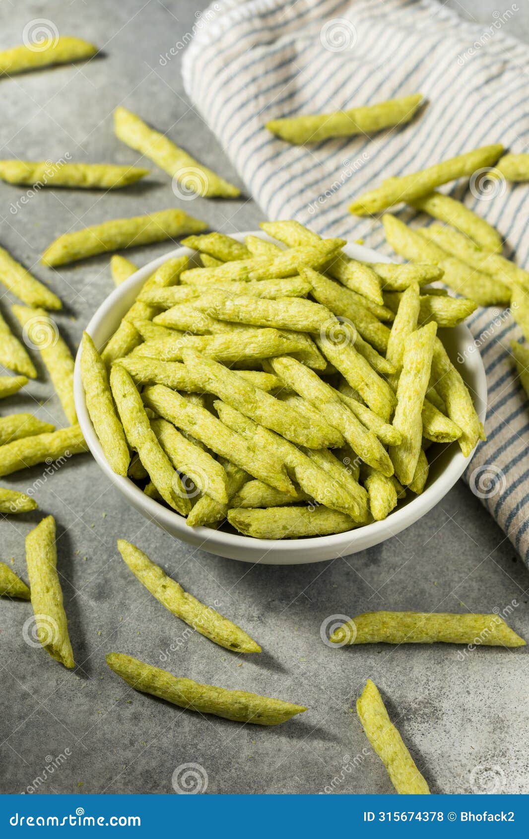 Fried Snap Pea Crisps Chips Stock Photo - Image of food, salted: 315674378