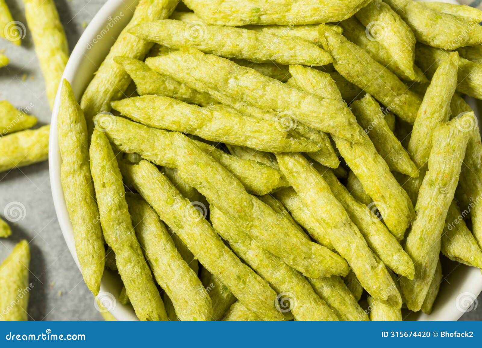 Fried Snap Pea Crisps Chips Stock Photo - Image of healthy, rustic: 315674420