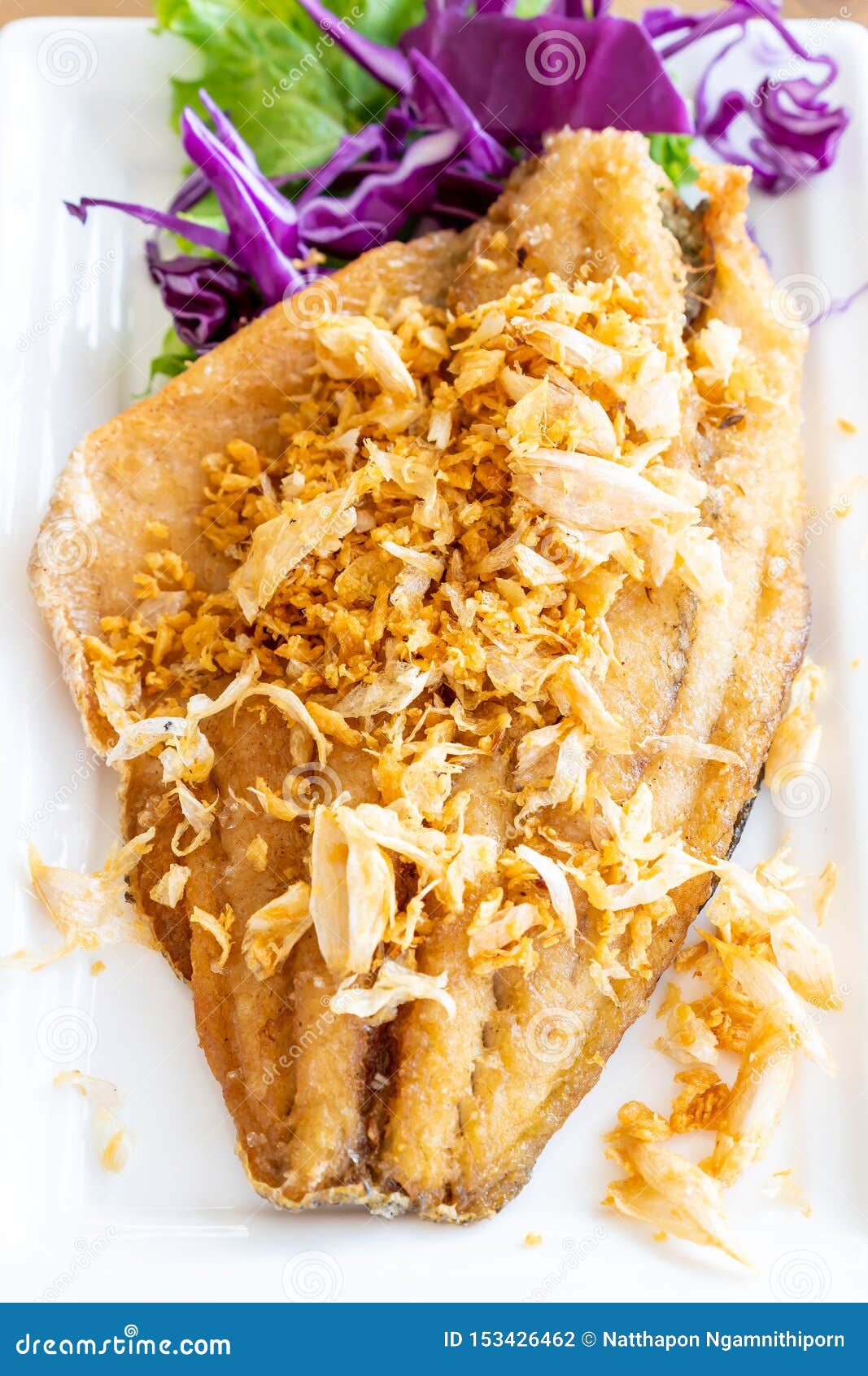 Fried Snapper Fish Fillet Com Alho Foto de Stock - Imagem de gourmet ...