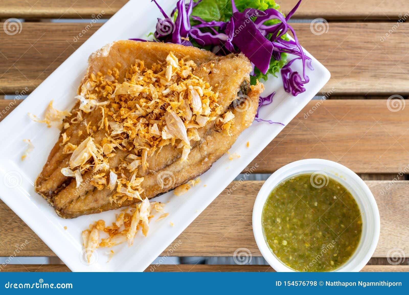 Fried Snapper Fish Fillet with Garlic Stock Photo - Image of nutrition ...