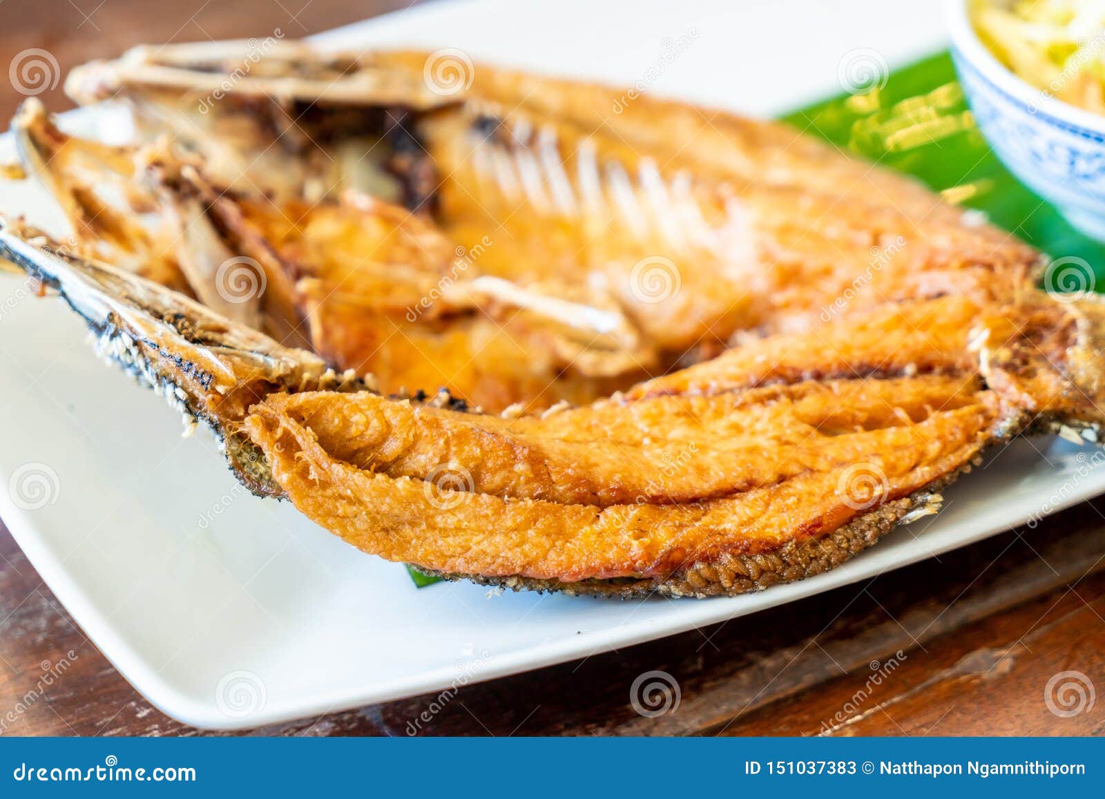 Fried Snapper Fish in Fish Sauce Stock Image - Image of fresh, lunch ...