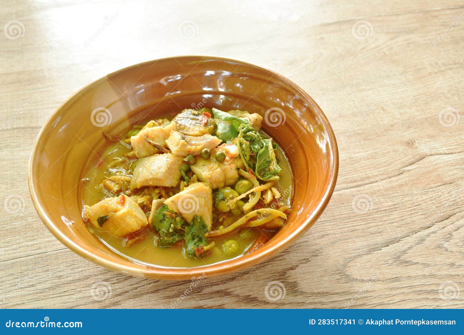 Fried Spicy Spicy Slice Stingray Fish in Coconut Milk Curry on Bowl ...