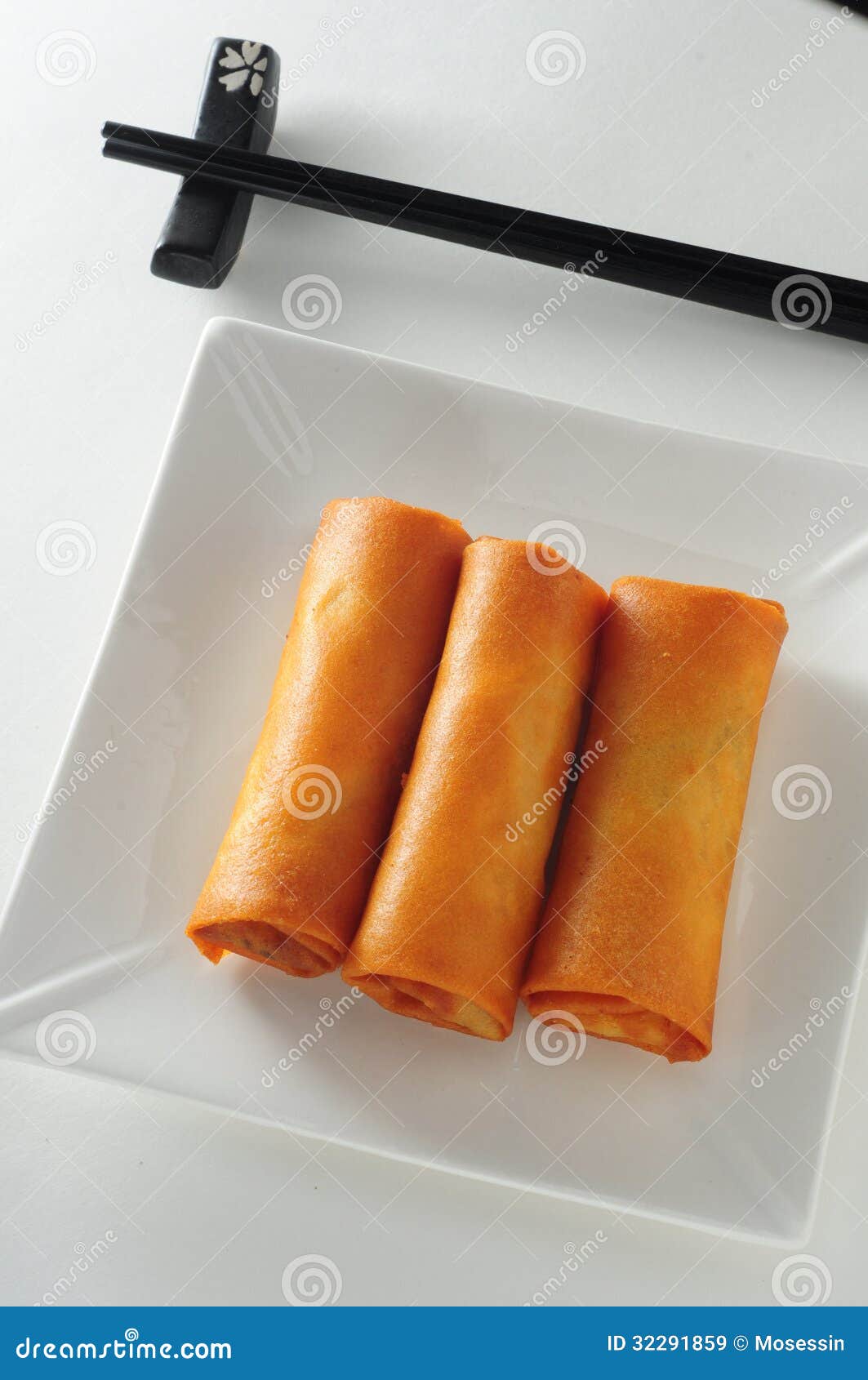 Fried spring roll stock image. Image of cuisine, chinese - 32291859