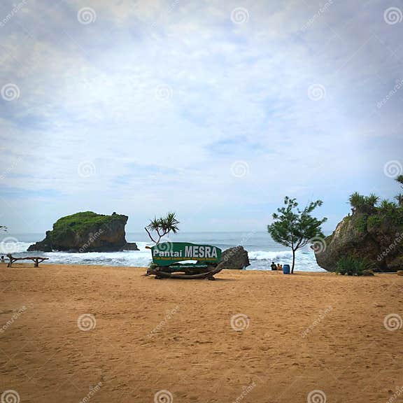 A Friendly Beach View with Sand and Waves Editorial Image - Image of ...