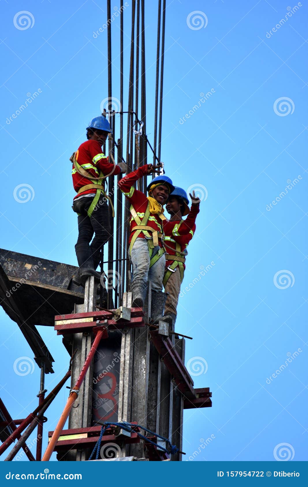 A Friendly Construction Workers Steel Structure Editorial Photography ...