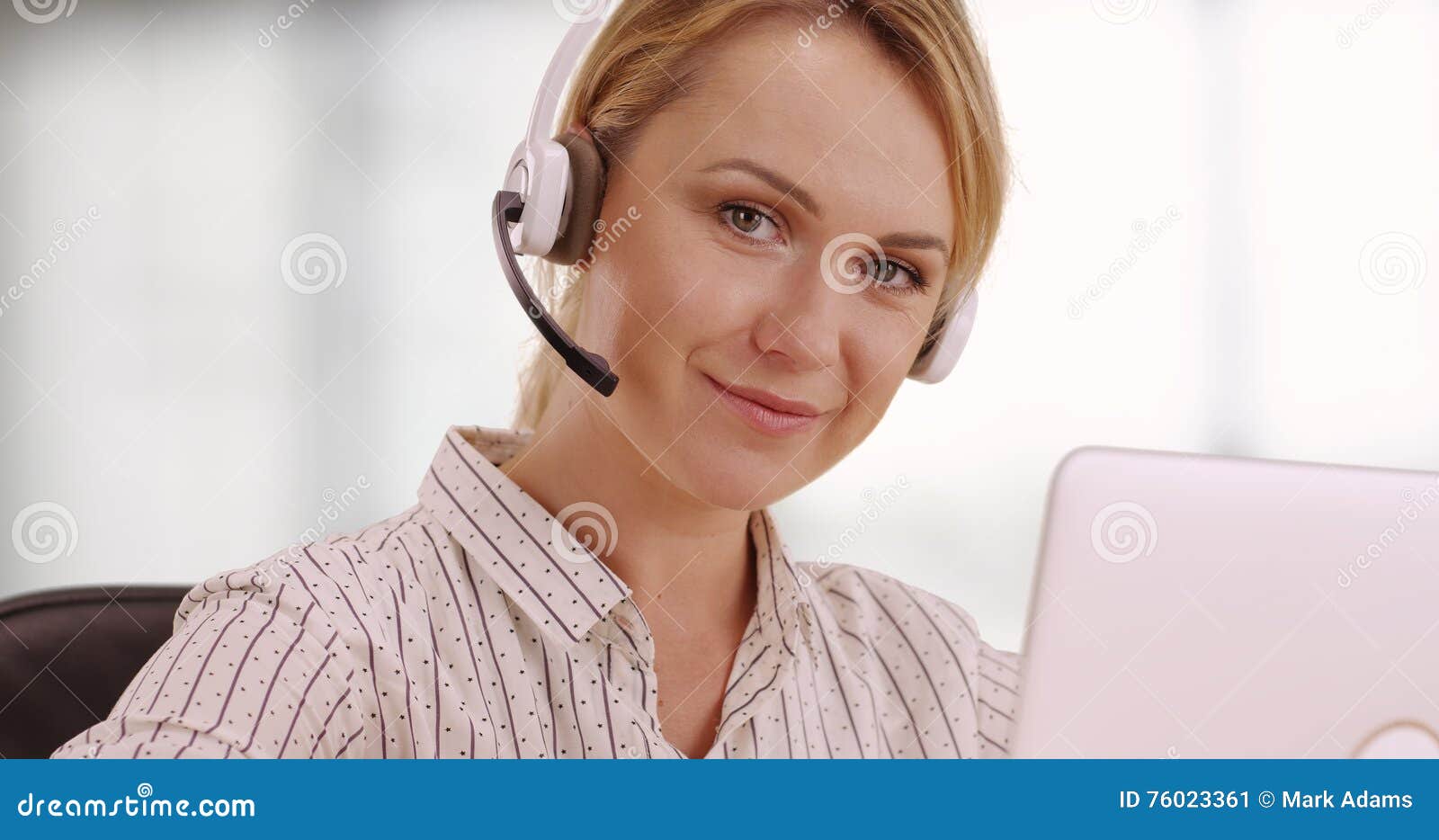 Friendly Customer Service Representative Stock Image - Image of headset ...