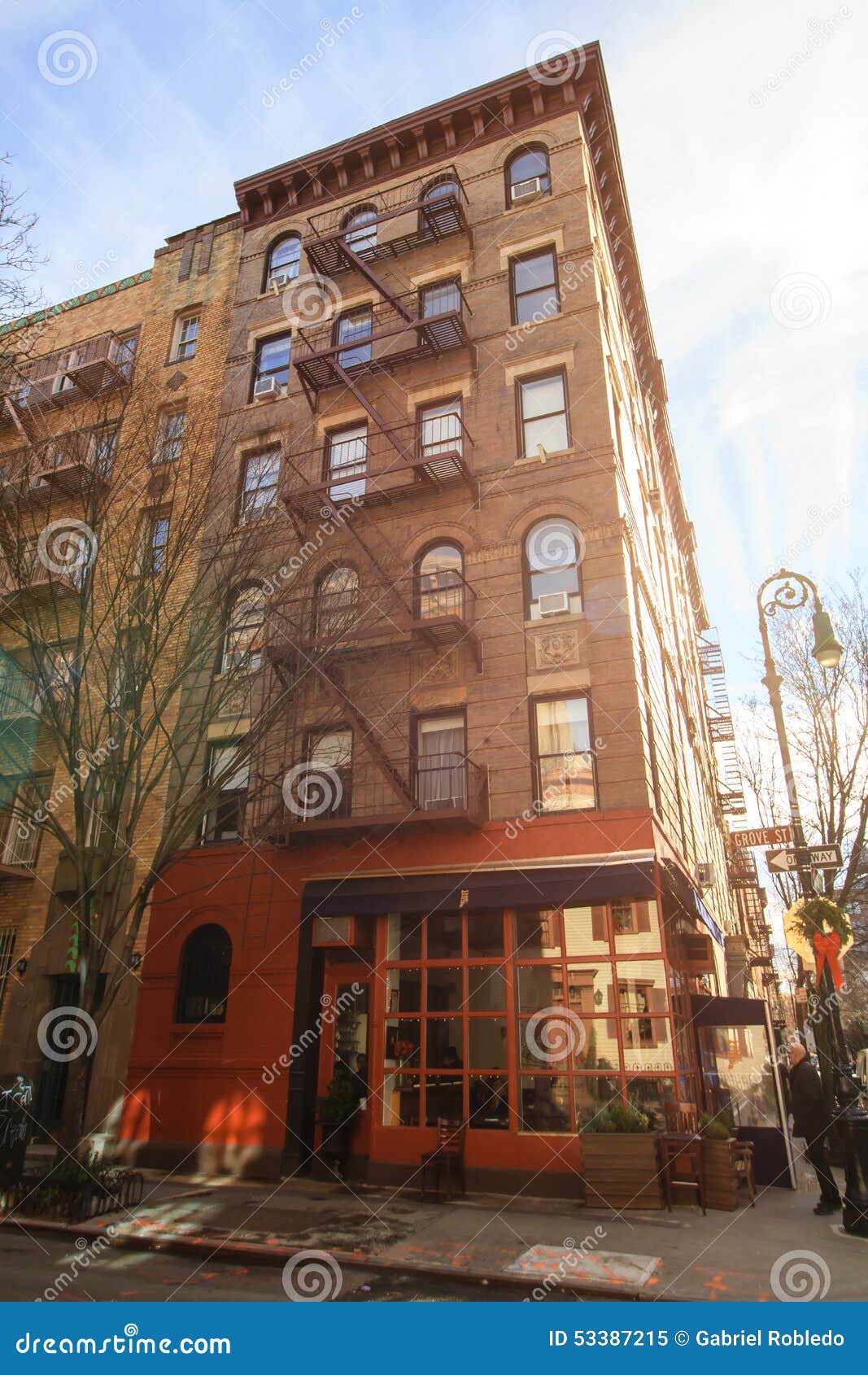 Friends Building editorial image. Image of homosexual - 53387215