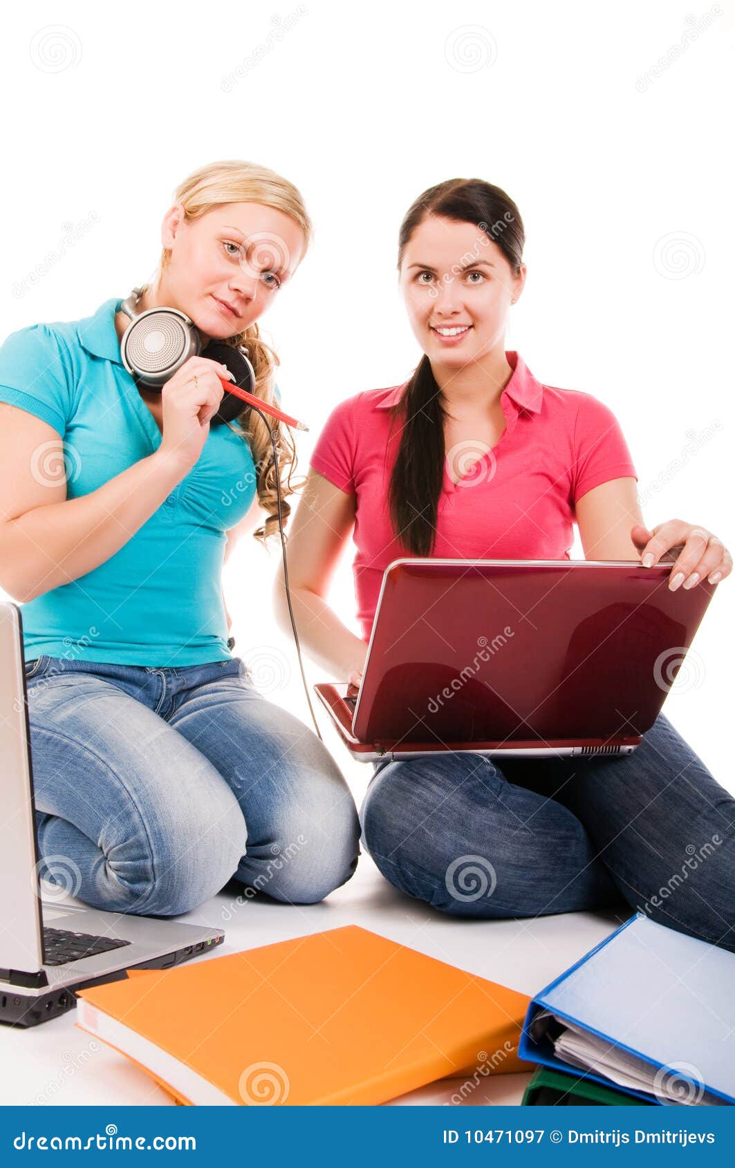 Friends are doing homework stock image. Image of class - 10471097