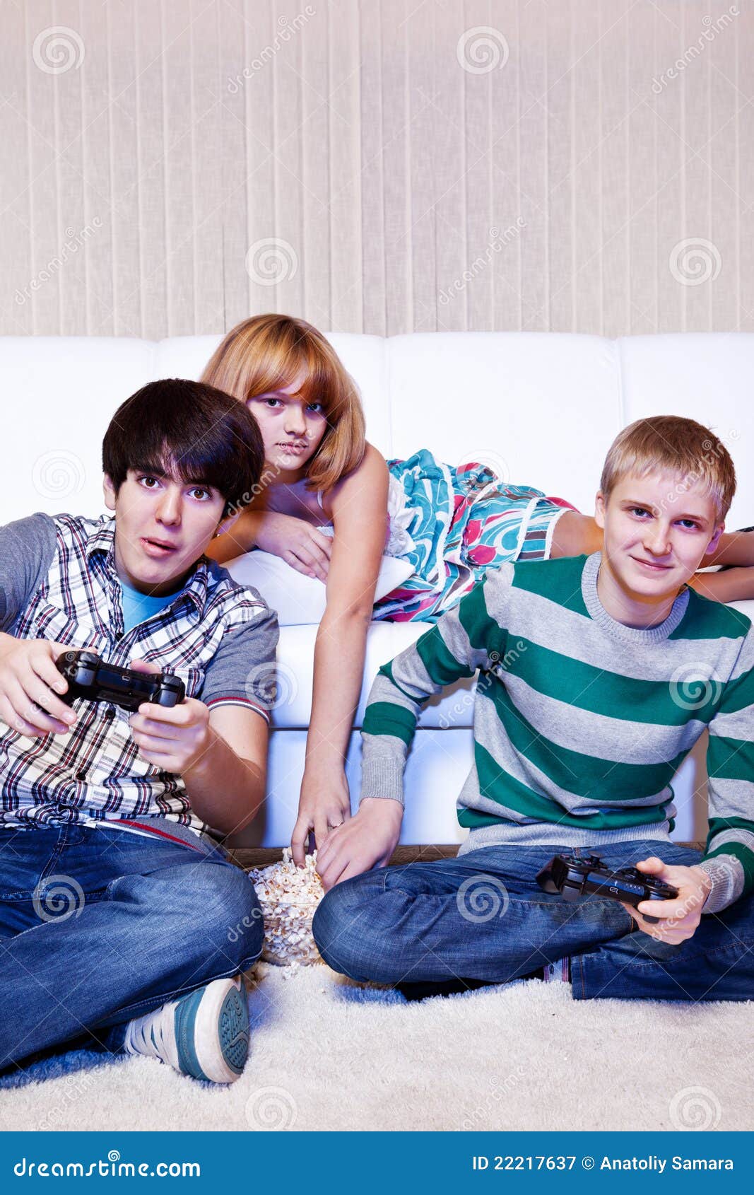 Friends Playng Computer Game Stock Image - Image of comfortable ...
