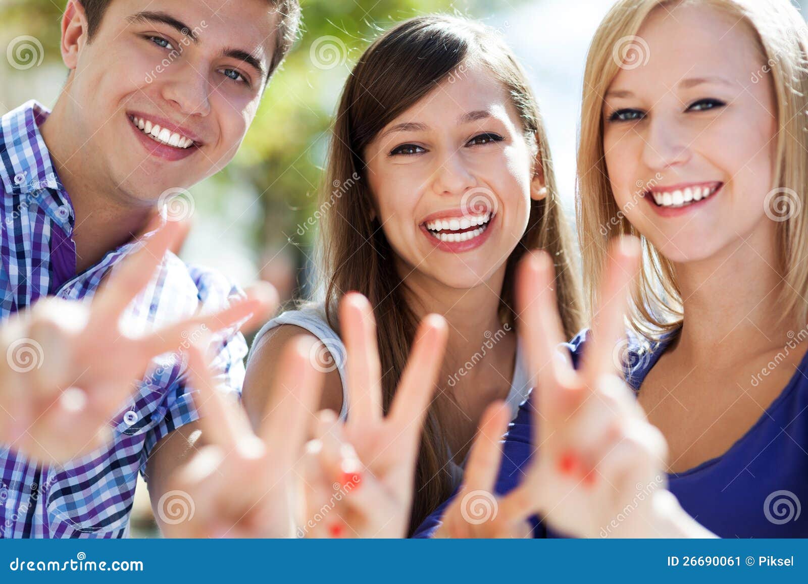 Friends showing peace sign stock image. Image of sign - 26690061