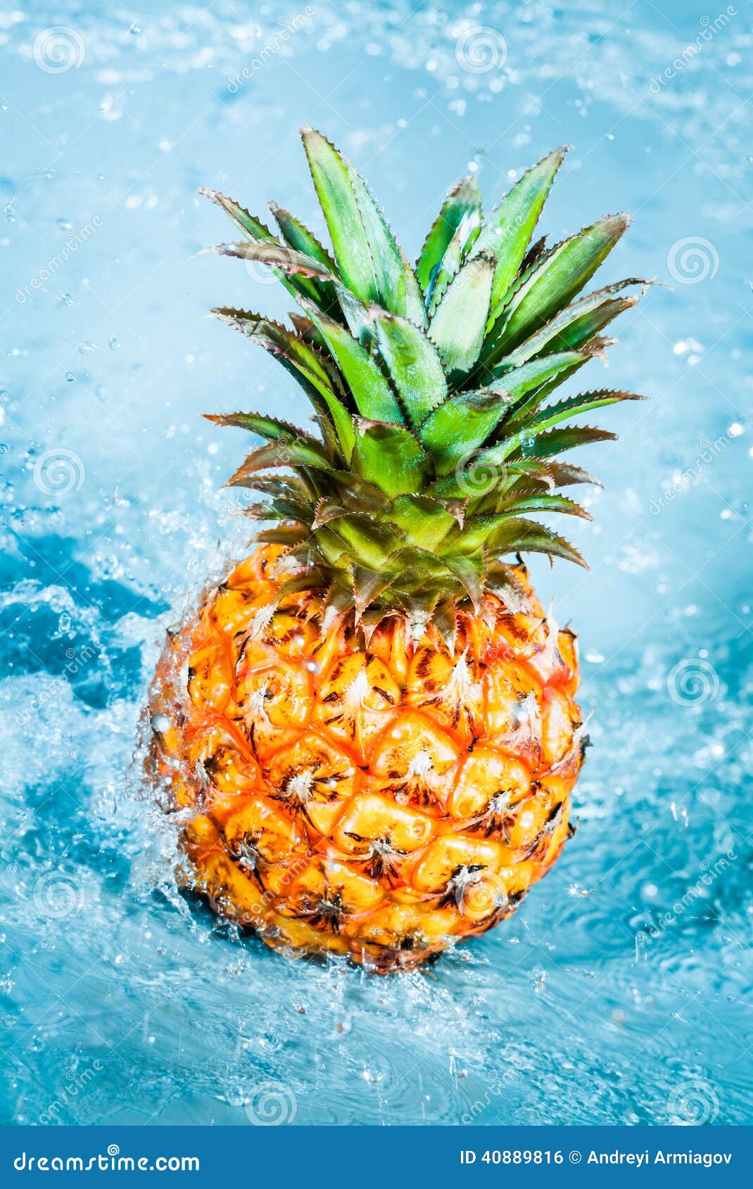Frische Ananas stockfoto. Bild von auszug, frucht, schönheit - 40889816