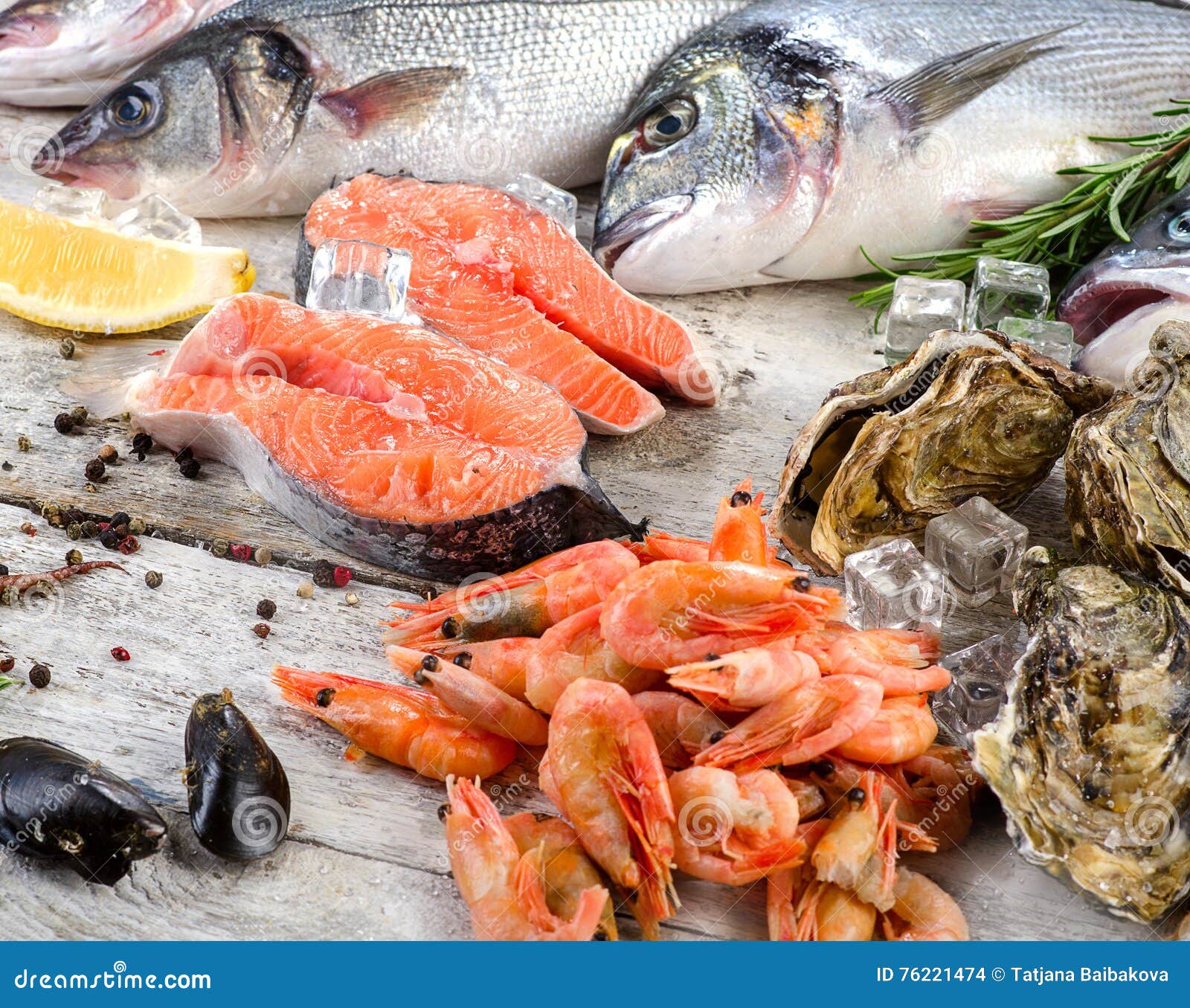 Frische Fische Und Essbare Meerestiere Stockfoto - Bild von garnele ...