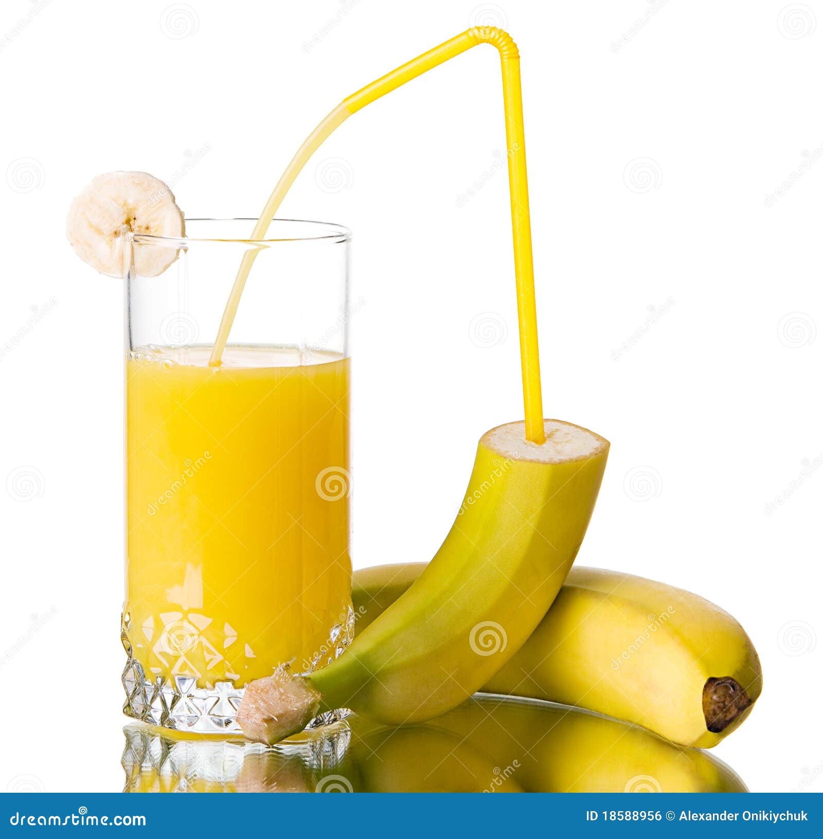 Frischer Bananensaft stockfoto. Bild von getrennt, zitrusfrucht - 18588956