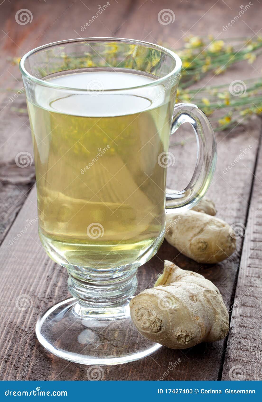 Frischer Ingwertee stockfoto. Bild von frisch, wurzel - 17427400