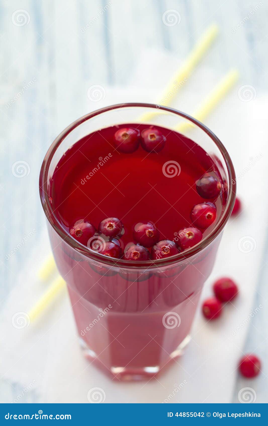 Frischer Preiselbeersaft stockfoto. Bild von beere, reif - 44855042