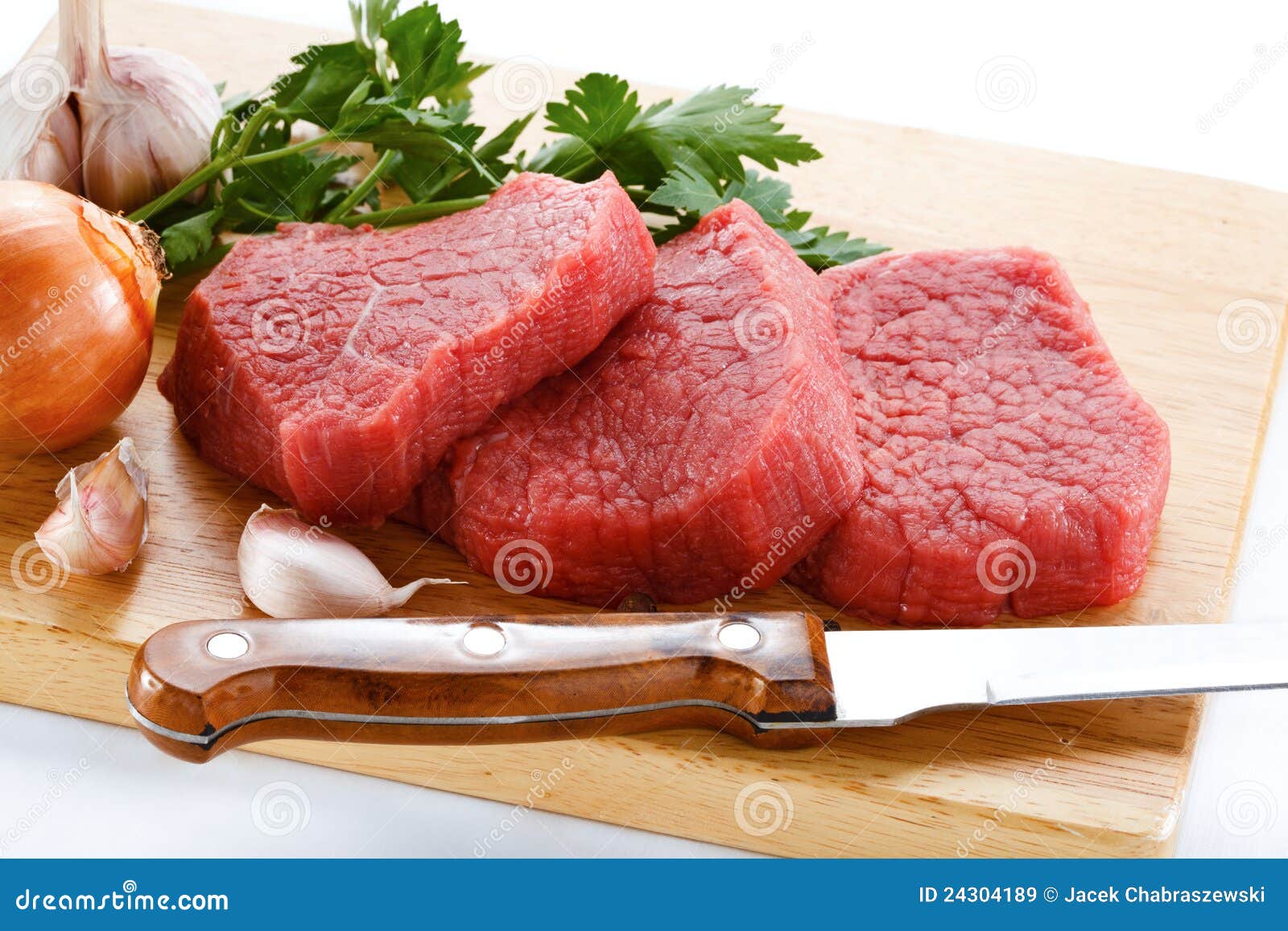 Frisches Rohes Rindfleisch Auf Ausschnittvorstand Stockbild - Bild von ...