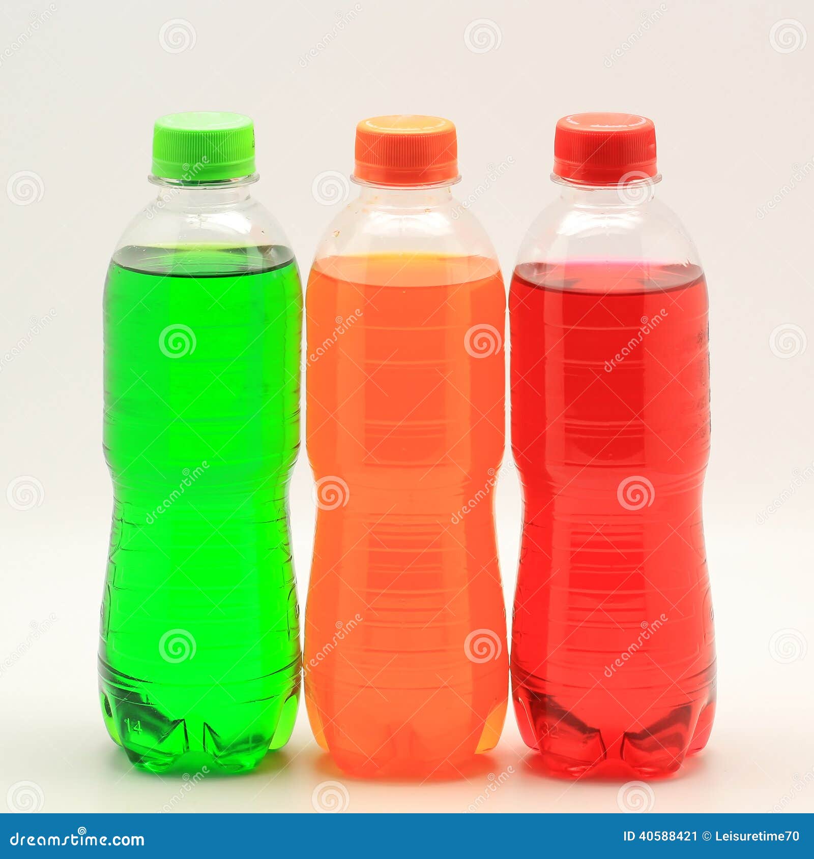 Frisdrank stock afbeelding. Image of vers, groen, kola - 40588421