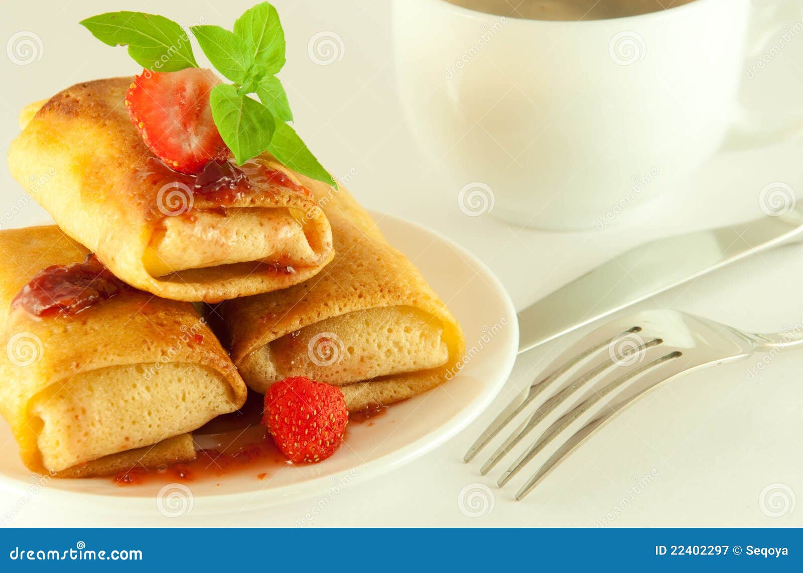 Fritters with Strawberry Jam Stock Image - Image of sauce, roll: 22402297
