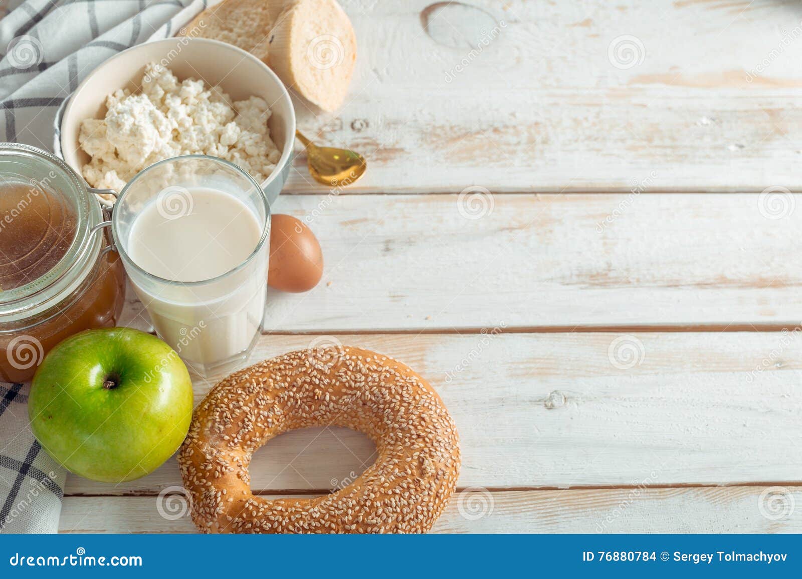 Fromage blanc frais photo stock. Image du cottage, frais - 76880784