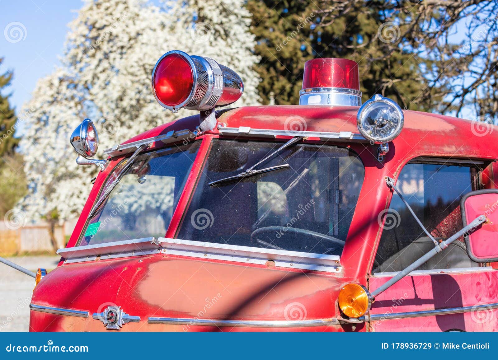 Front of a Classic Fire Engine Editorial Stock Image - Image of hose ...