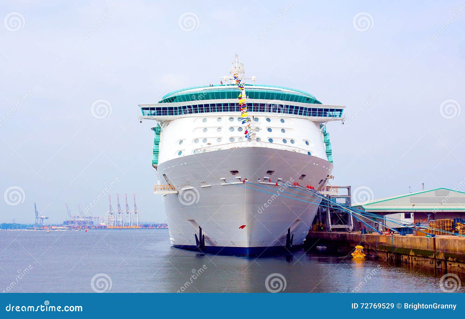 Front of cruise ship stock image. Image of marine, balconies - 72769529