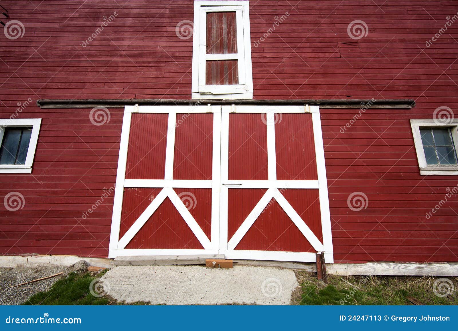 Front doors of a barn. stock image. Image of color, design - 24247113