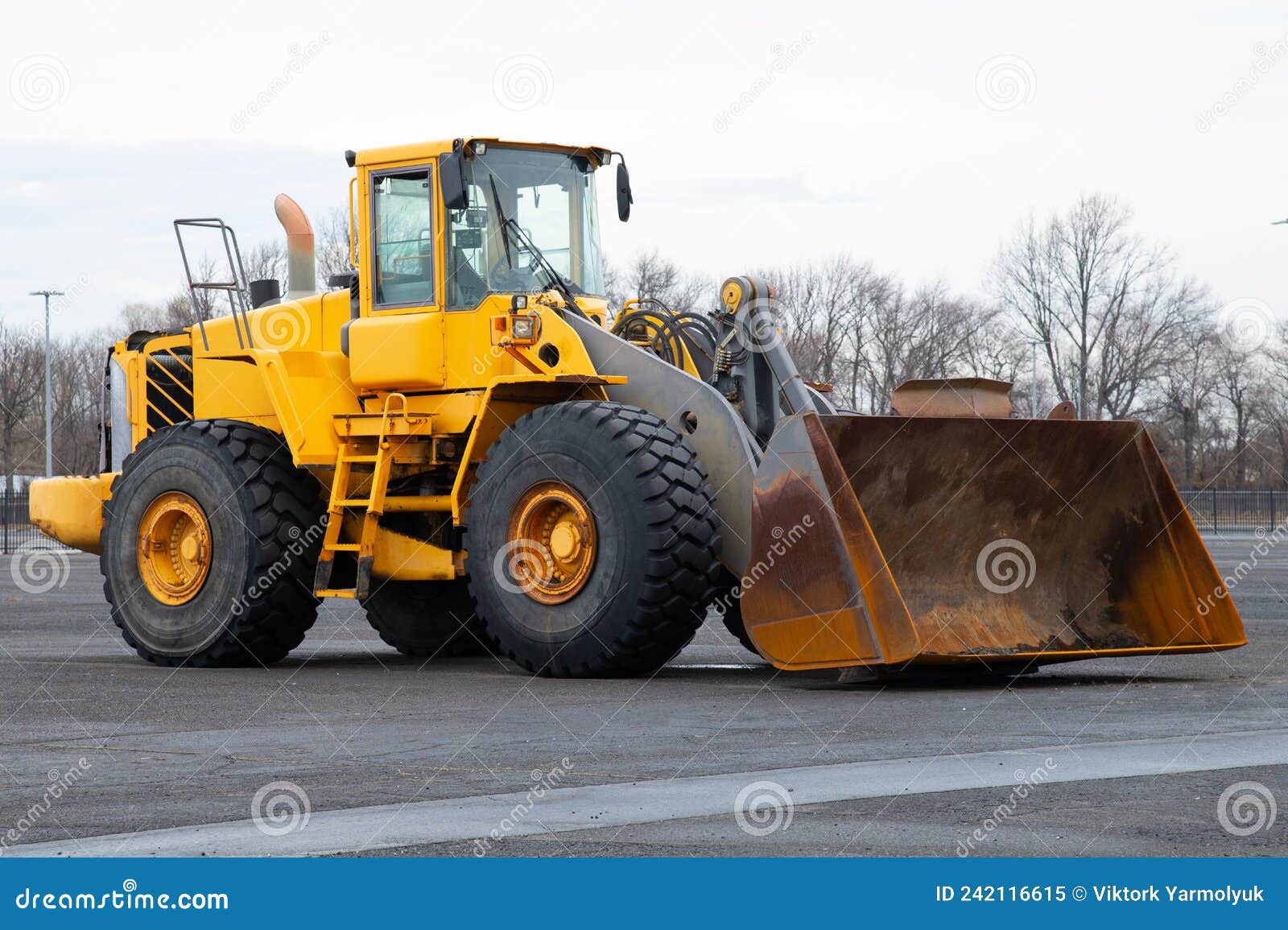 Front-end Loader in Action on the Loading Stock Image - Image of scoop ...