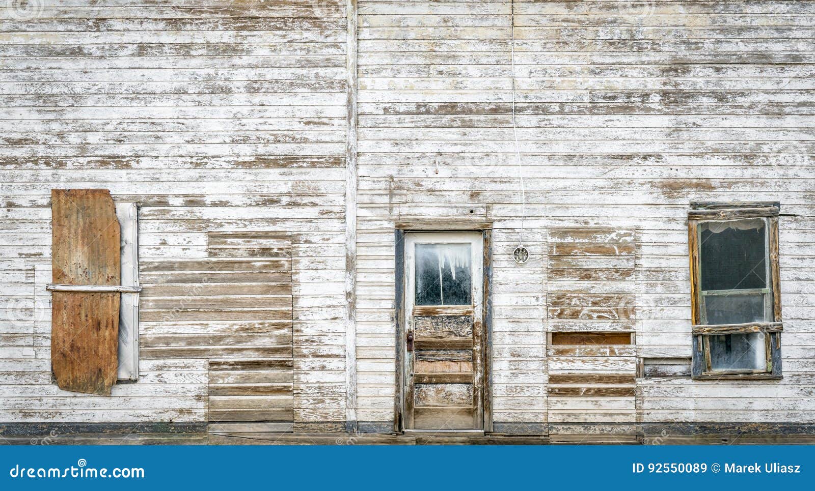 Front Facade of Old Abandoned Building Stock Image - Image of decay ...