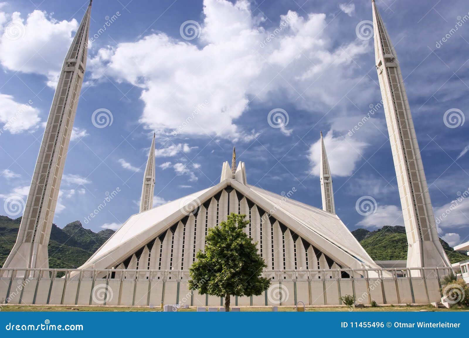 Front of Faisal Mosque stock photo. Image of side, stucco - 11455496