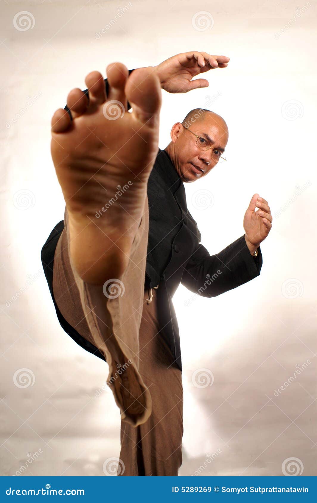 Front kick stock image. Image of asian, boxing, fight - 5289269