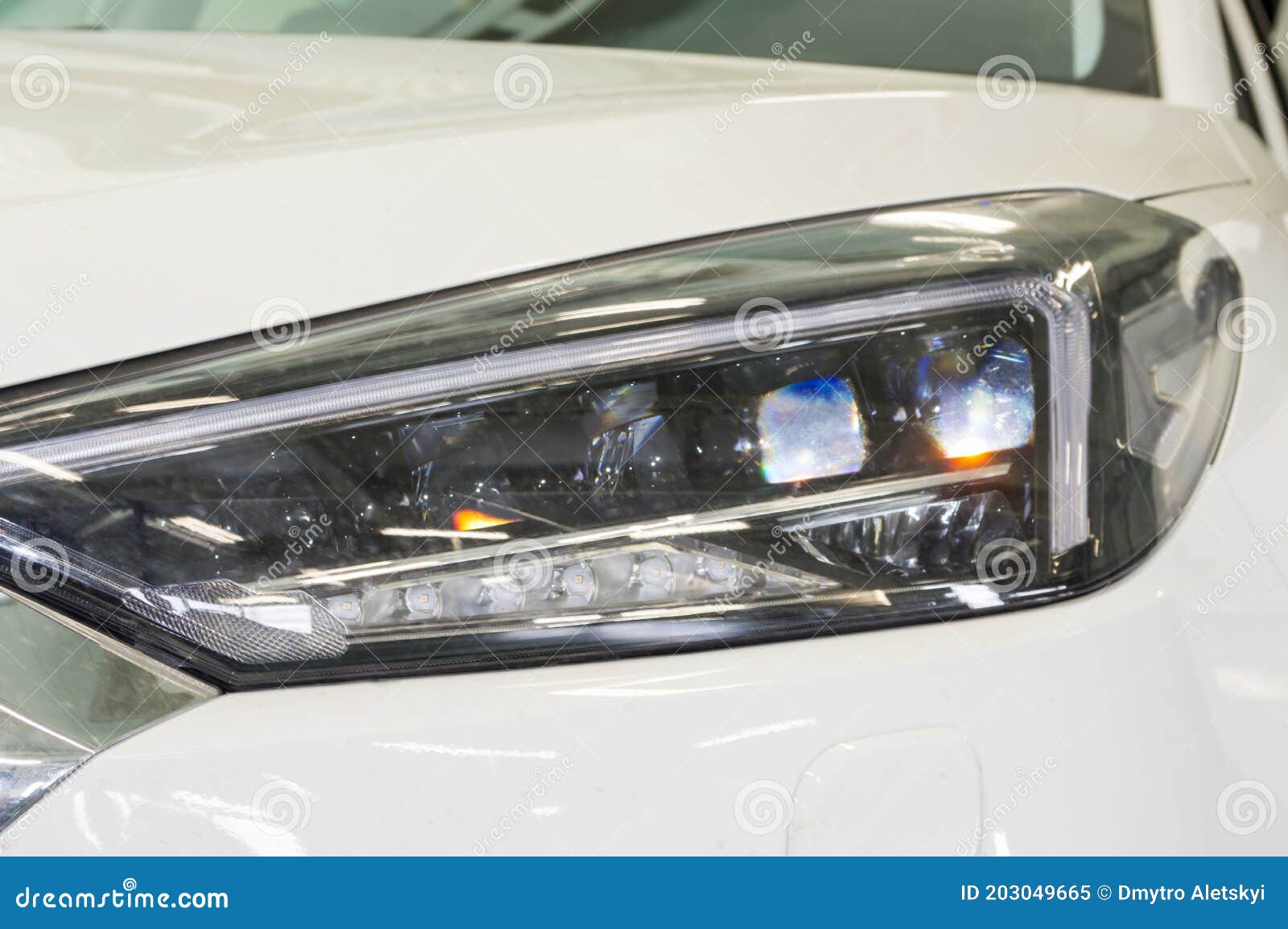 Front Left Headlight of the Car Stock Image - Image of fender, lantern ...