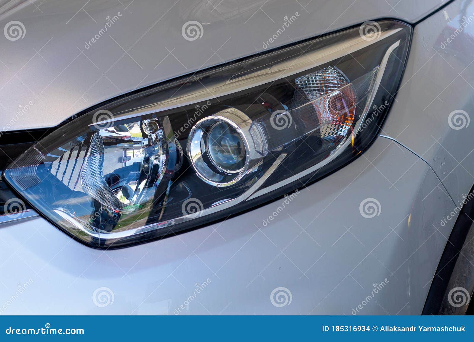 The Front Light of the Car. Modern Halogen Lighting Stock Photo - Image ...