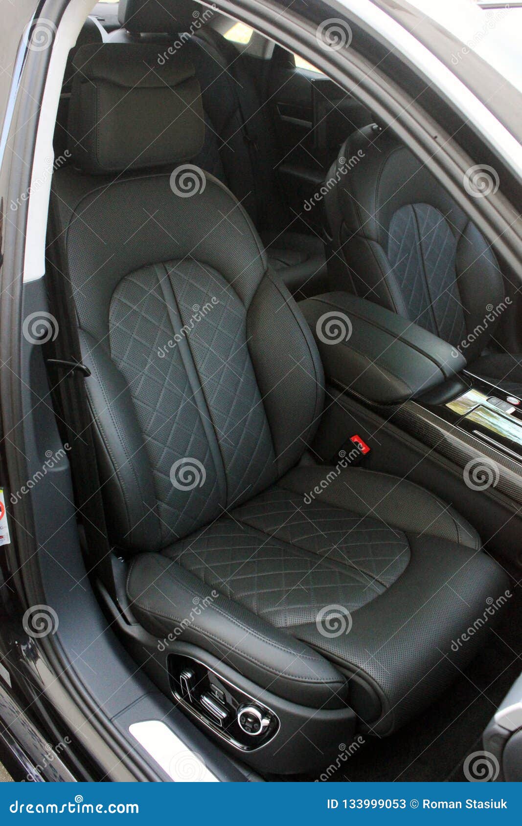 Front Luxury Car Seat. Black Stock Image - Image of front, move: 133999053