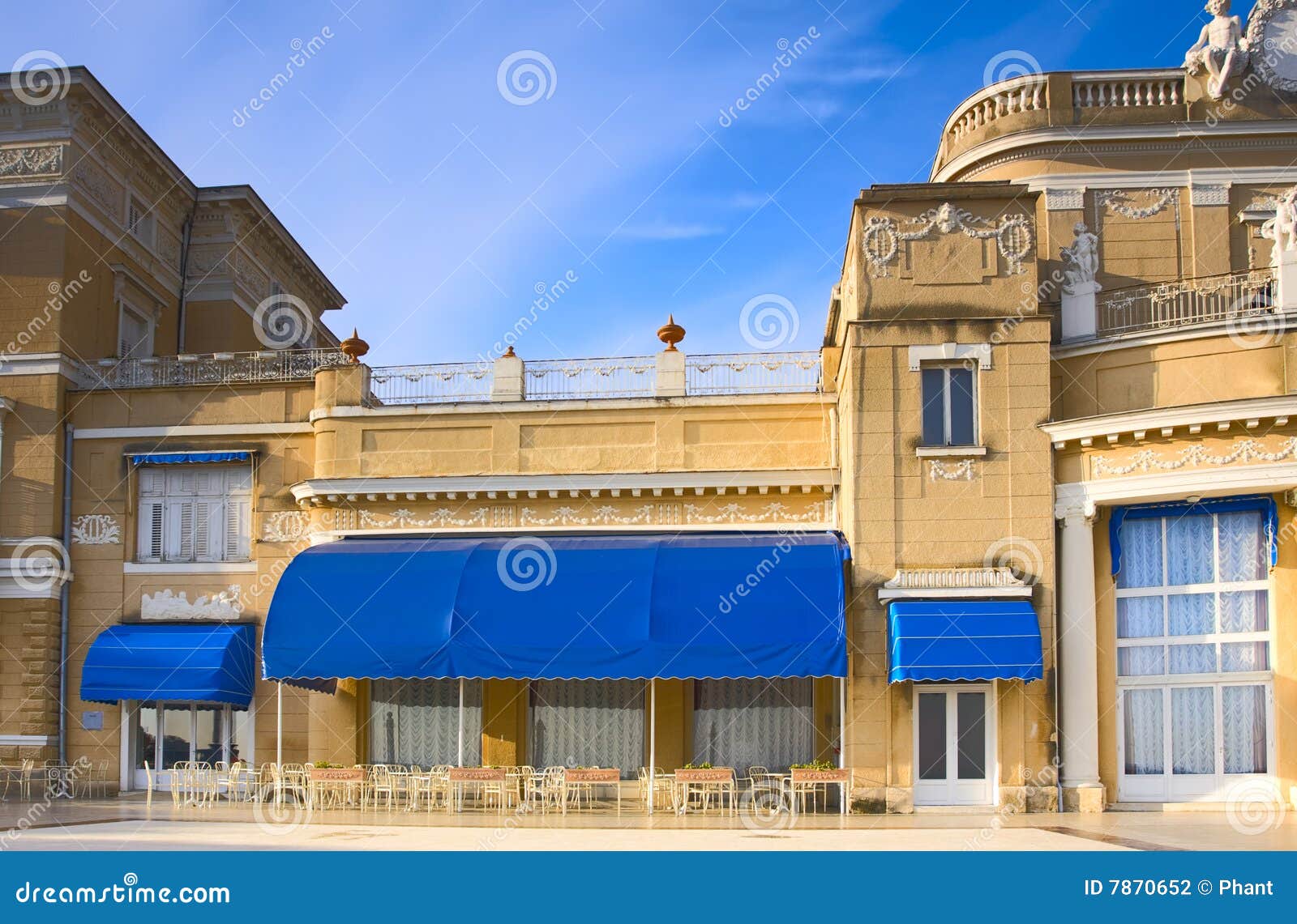Front of luxury hotel stock photo. Image of tranquil, sunlight - 7870652