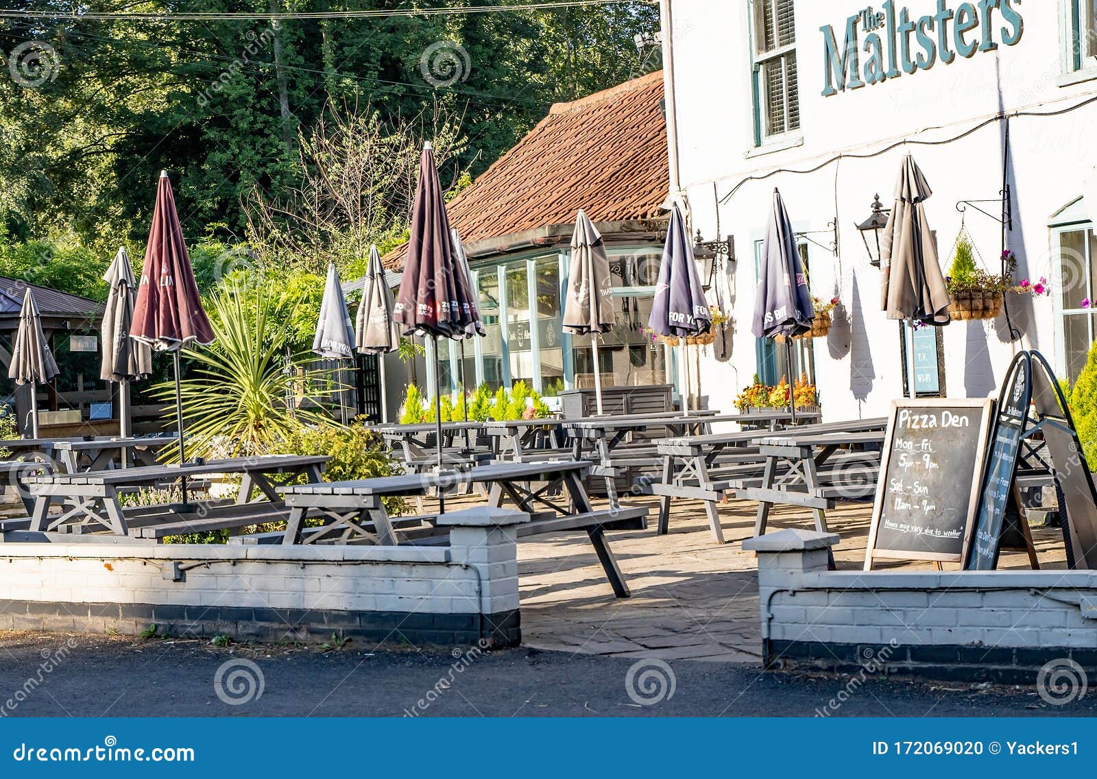 The Exterior of the Maltsers Pub in the Norfolk Village of Ranworth ...