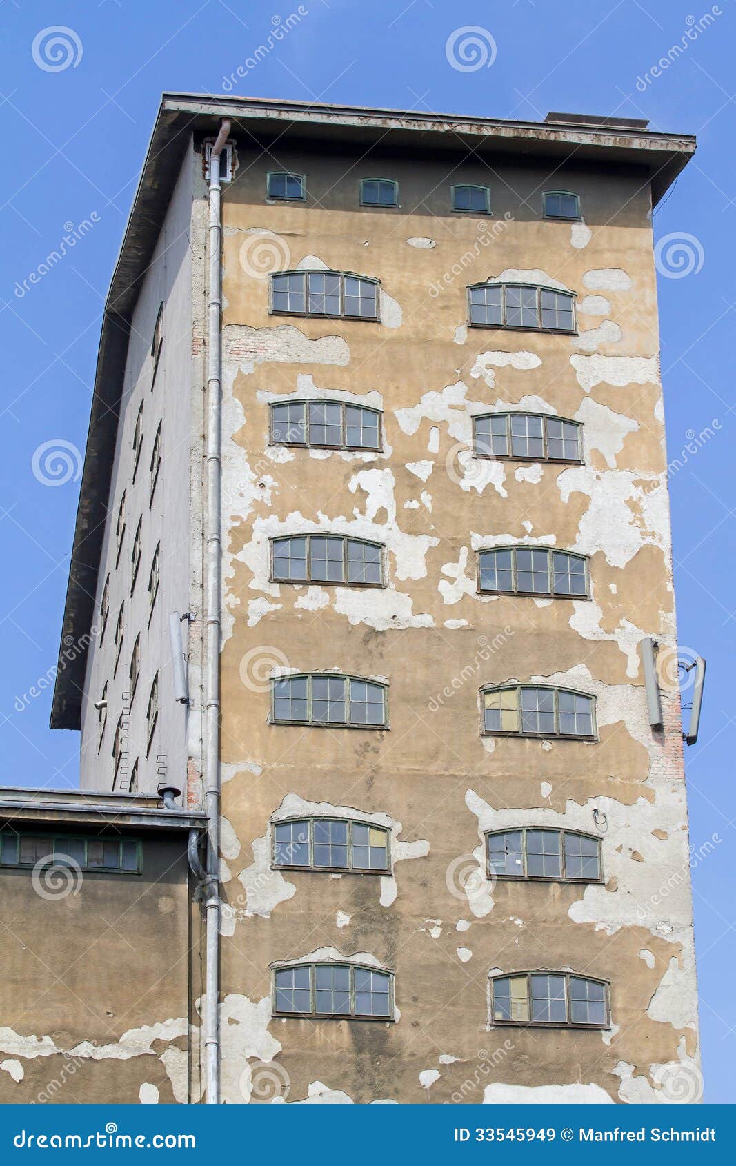 Front of an Old Factory Building Stock Image - Image of factory, city ...