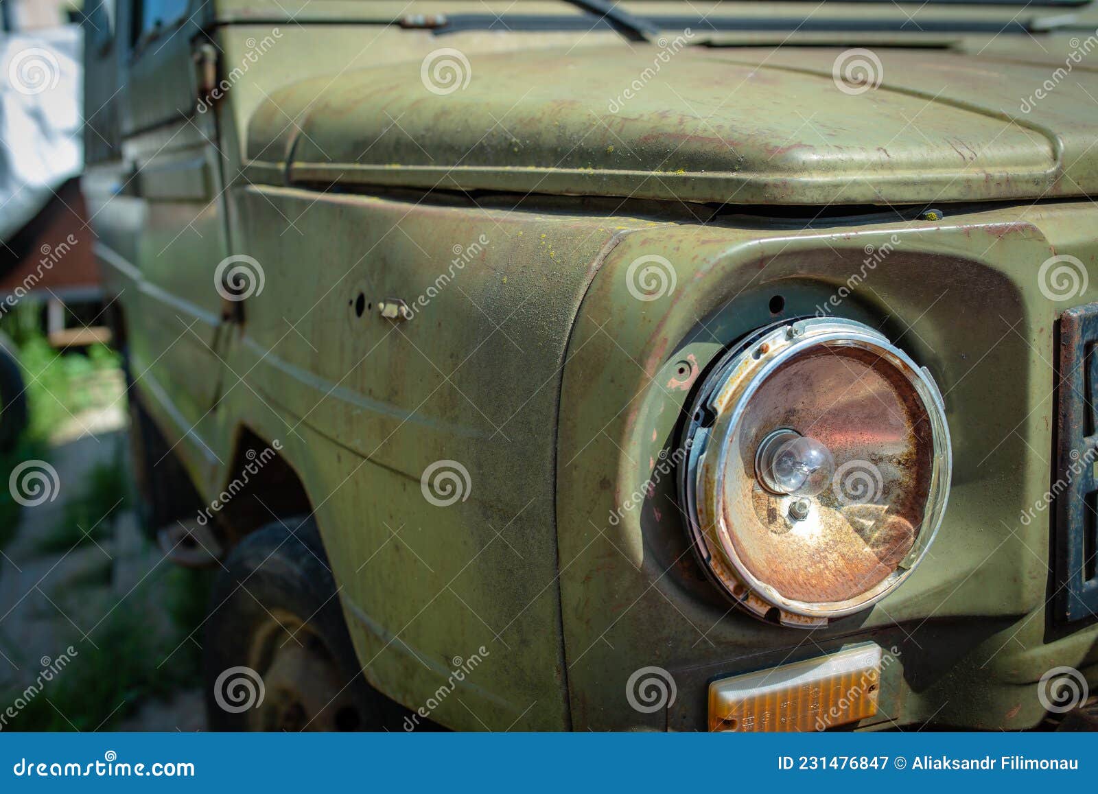 Front of an Old Rusty Car with a Broken Headlight Stock Image - Image ...