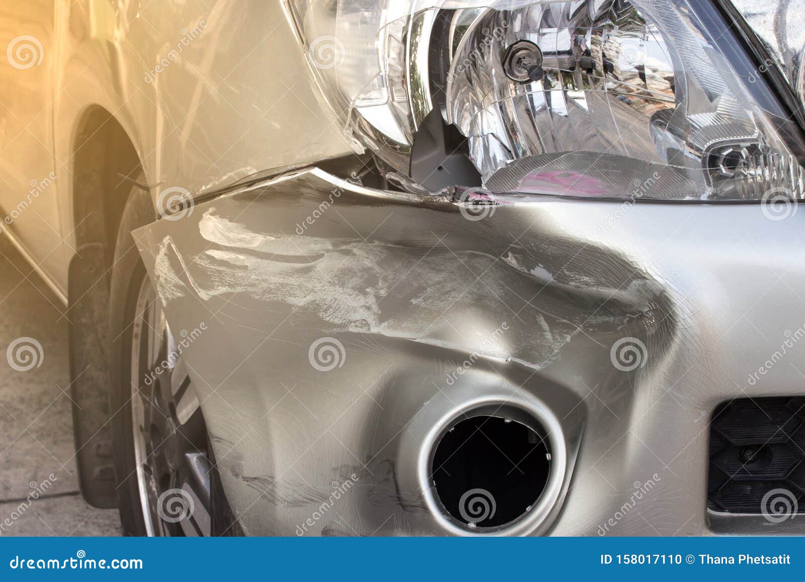 Front Side of a Car Get Damaged Stock Photo - Image of repair, reflect ...