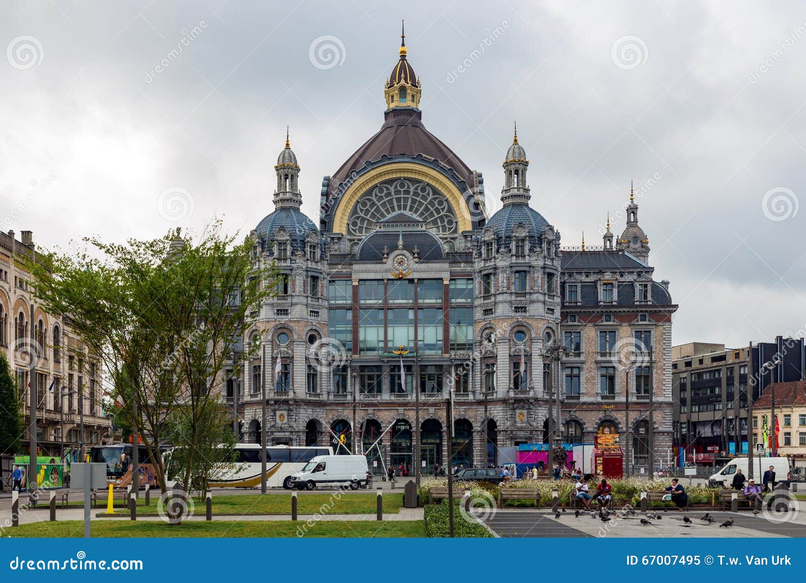 Front View of Art Deco Central Station Antwerp, Belgium Editorial Image ...