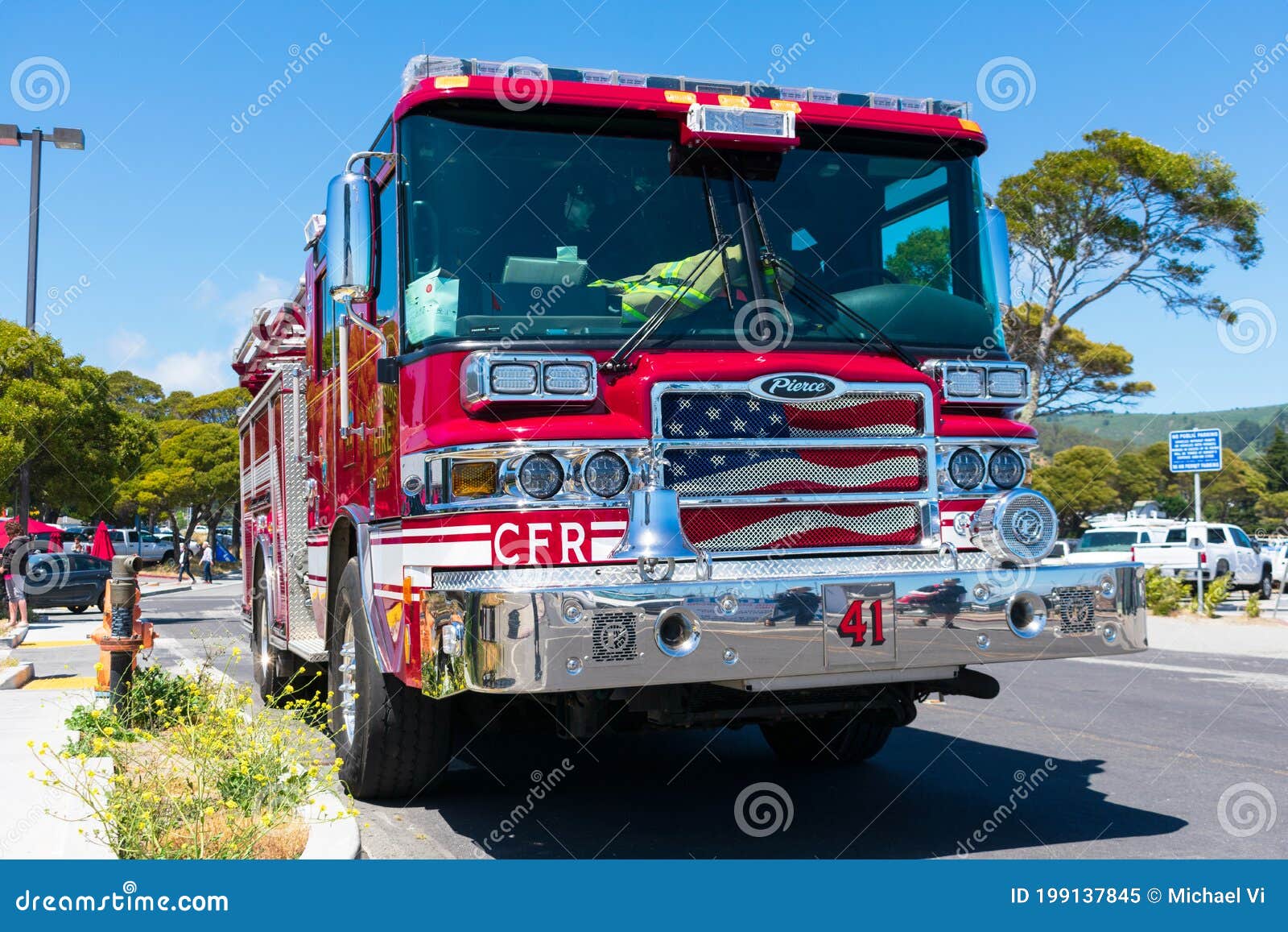Front View of Coast Side Fire District Red Pumper Fire Engine Editorial ...