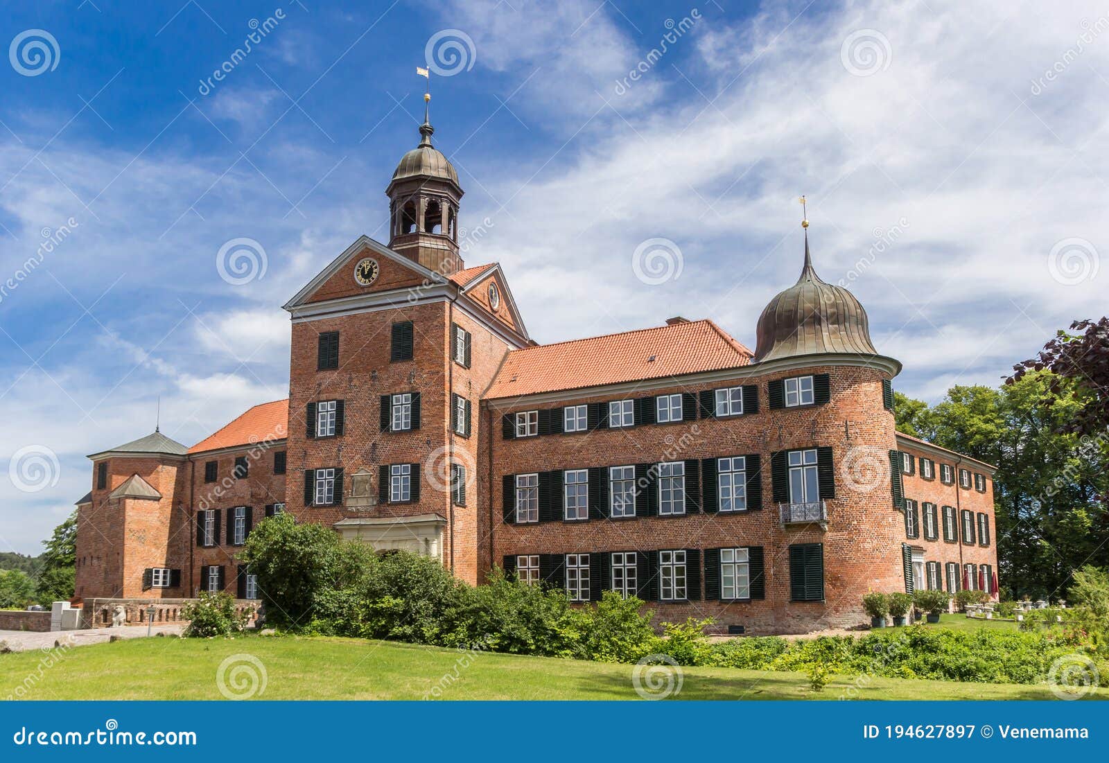 Front View of the Historic Castle in Eutin Stock Image - Image of ...