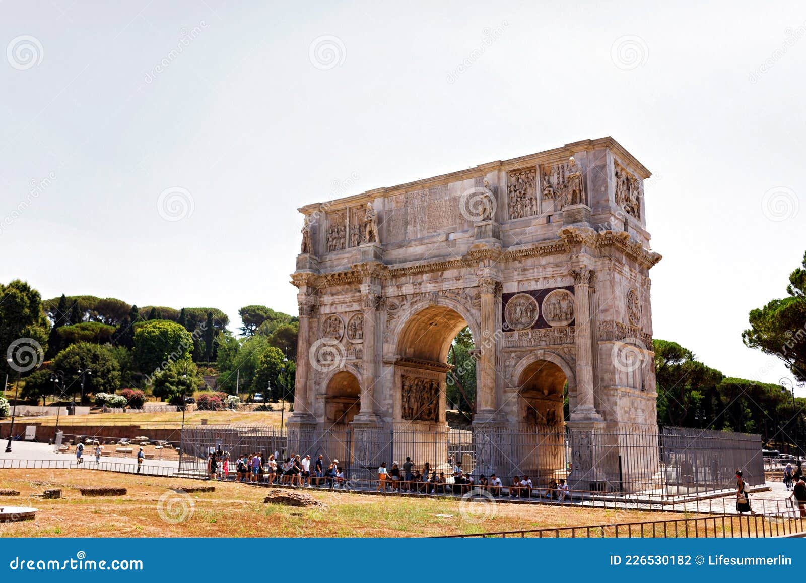 Front View on Italian Colosseum Editorial Photography - Image of roma ...