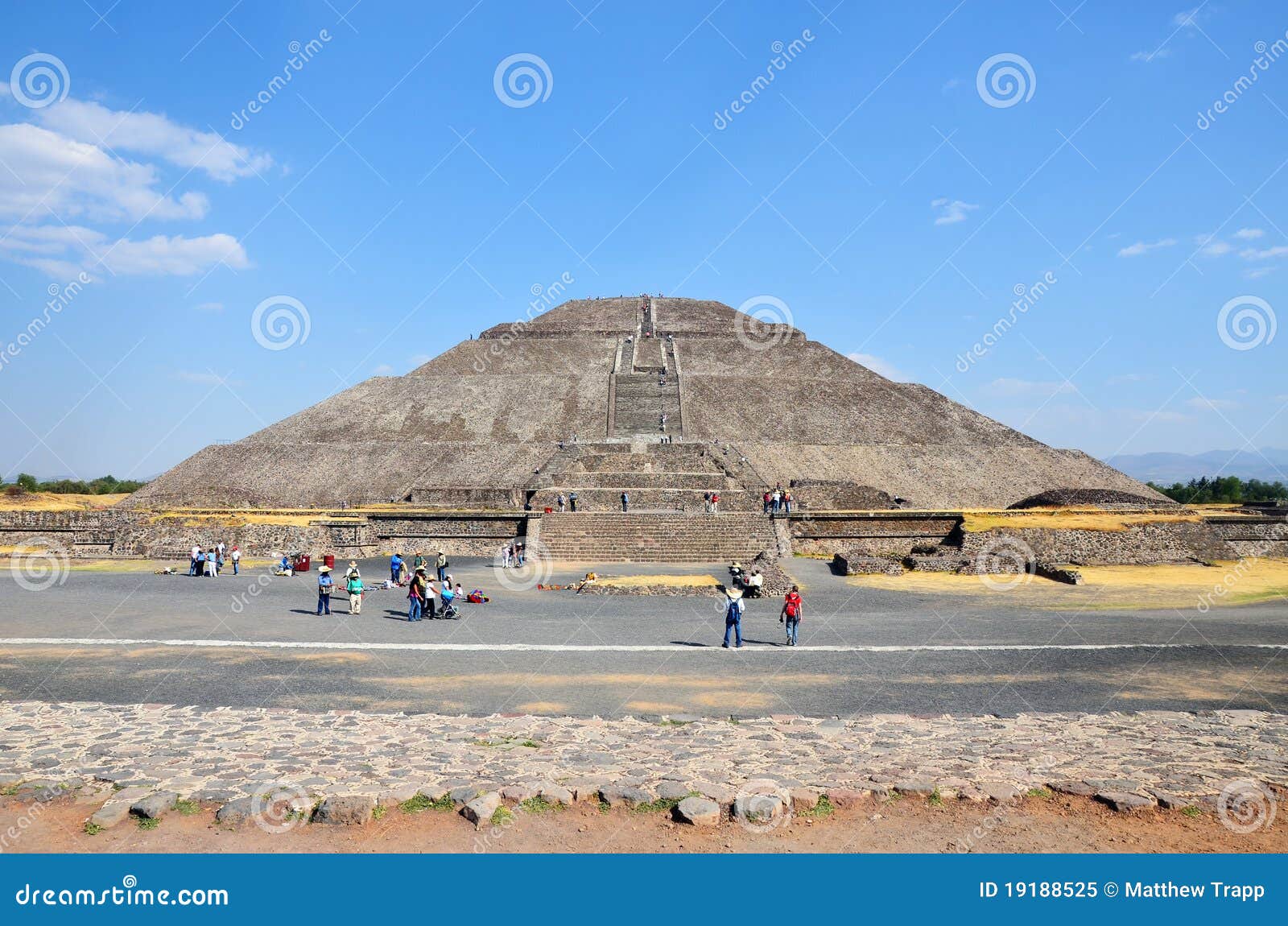 Front View of Main Pyramid at Teotihuacan Editorial Image - Image of ...