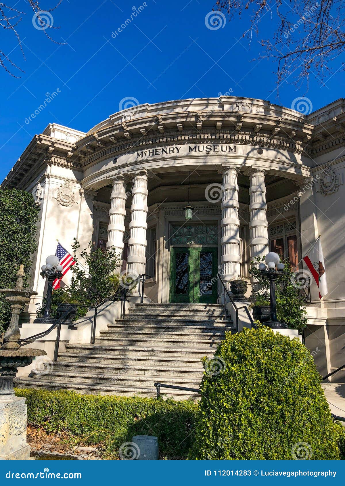 Front View of McHenry Museum Editorial Stock Photo - Image of outside ...