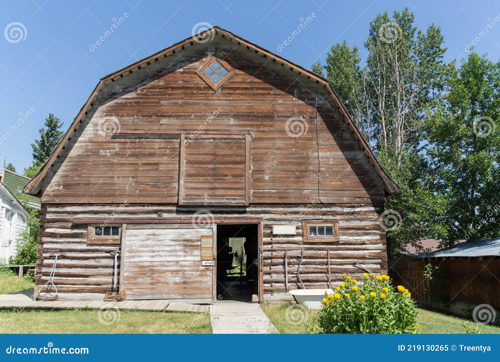 Front View of an Old Brown Barn Stock Image - Image of plaster ...