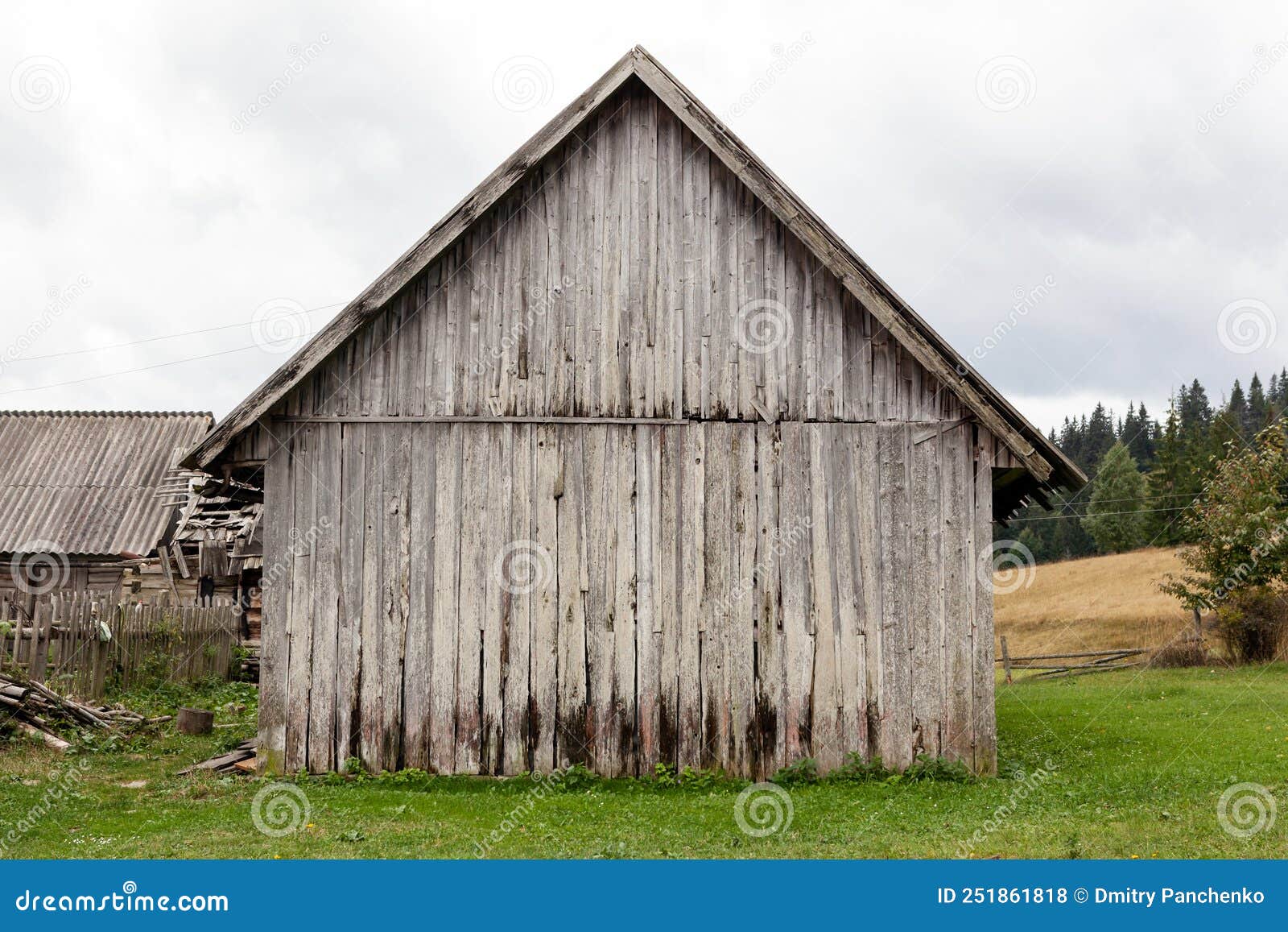 Old Barn Made of Vertical Planks Stock Photo - Image of planks, rustic ...